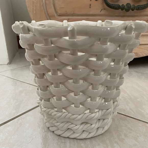 Accents | Vintage Basket Weave Pottery Vase In White Made In Italy ...